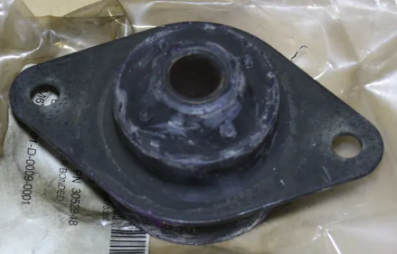 Freightliner Rear Motor Mount M17468